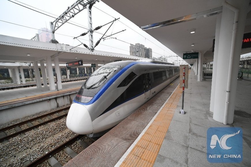 La Chine dévoile une locomotive à haute puissance | Le Rail