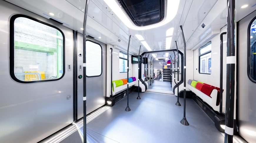 Présentation de la première rame du RER Nouvelle Génération | Le Rail
